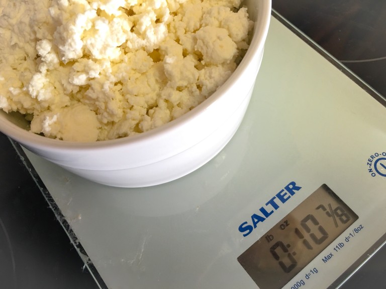 Twaróg (Polish Farmer's Cheese) - Polish Housewife