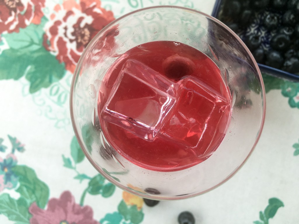 Kompot a Homemade Fruit Drink - Polish Housewife