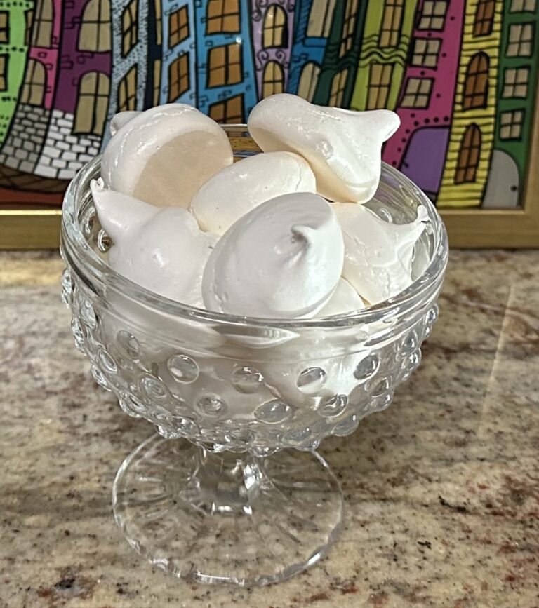 Bezy Polish Meringue Kisses - Polish Housewife